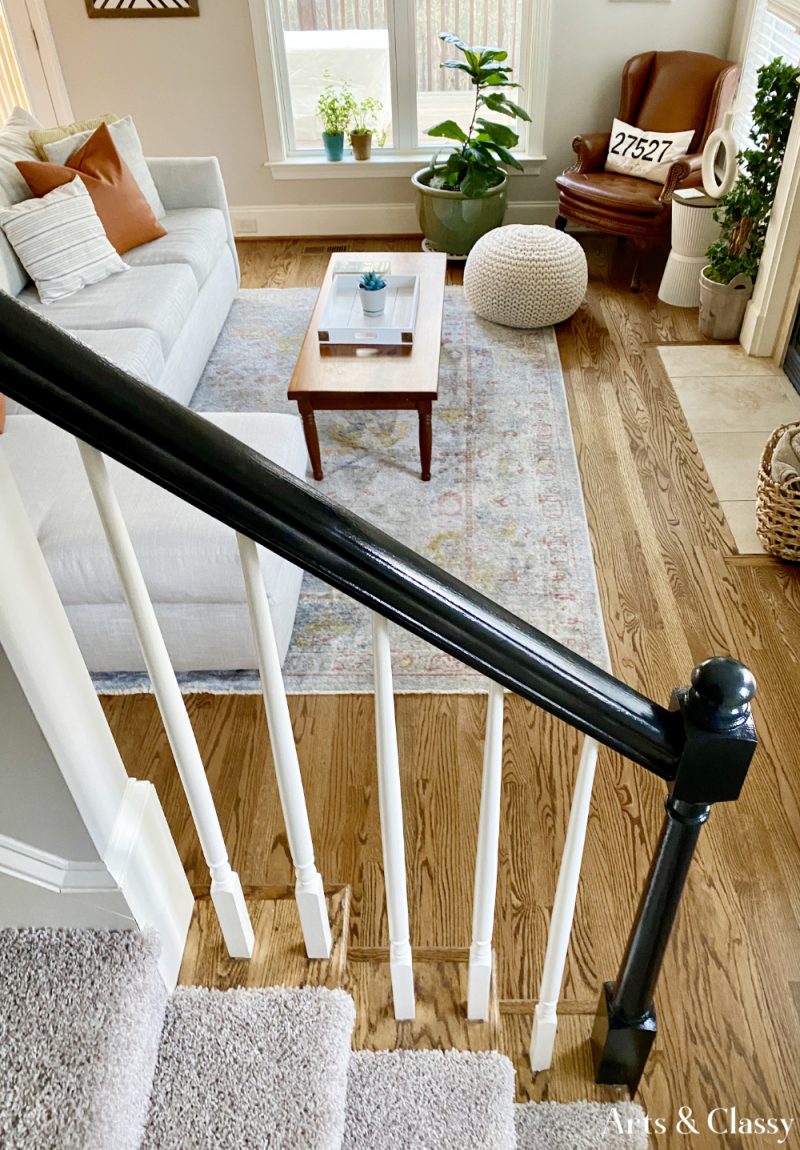 Incredible DIY Upgrade: How to Easily Paint Your Stair Railing and ...